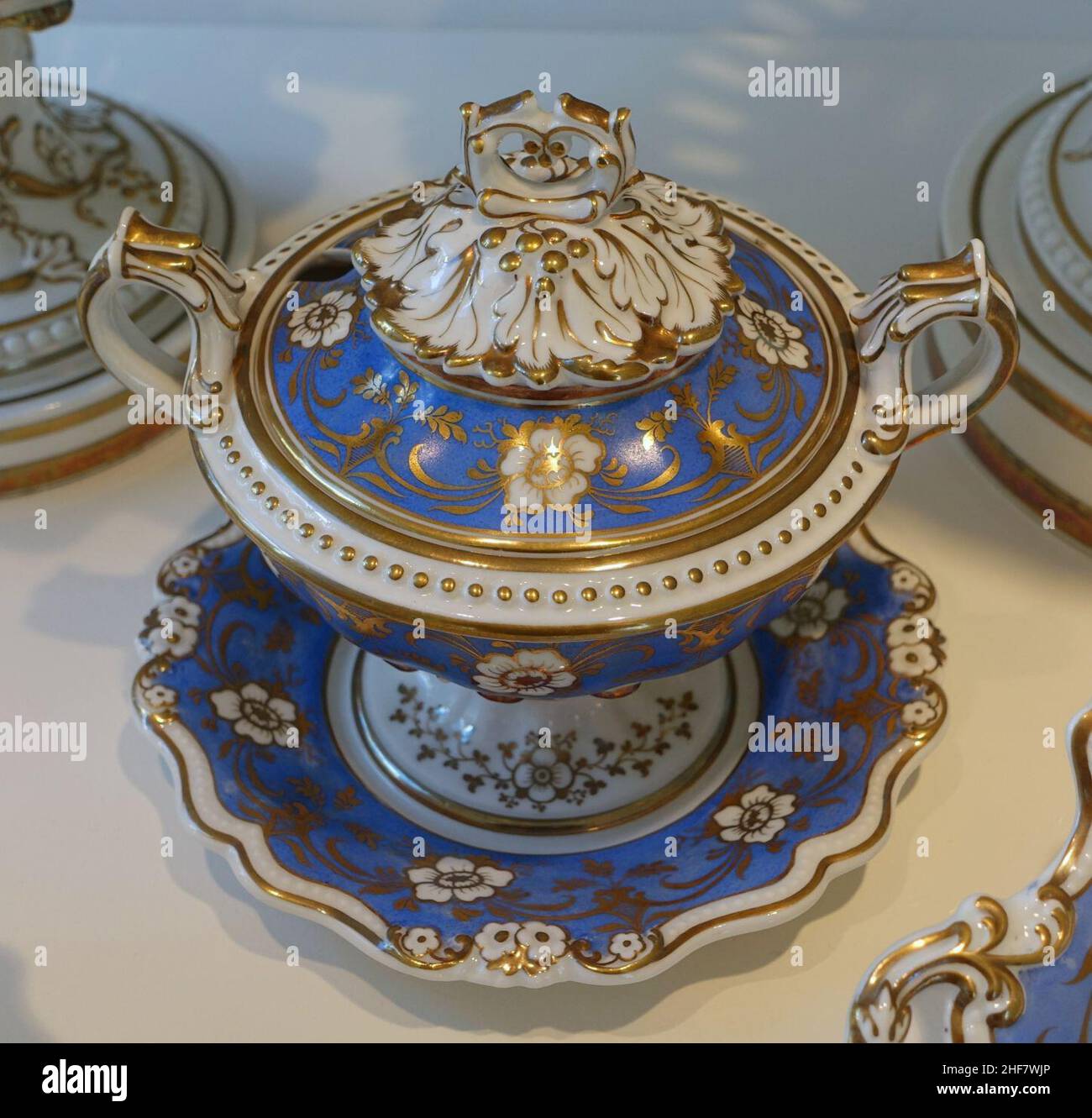 Sauce tureen, 1 of 2, from a partial dessert service, made by John ...