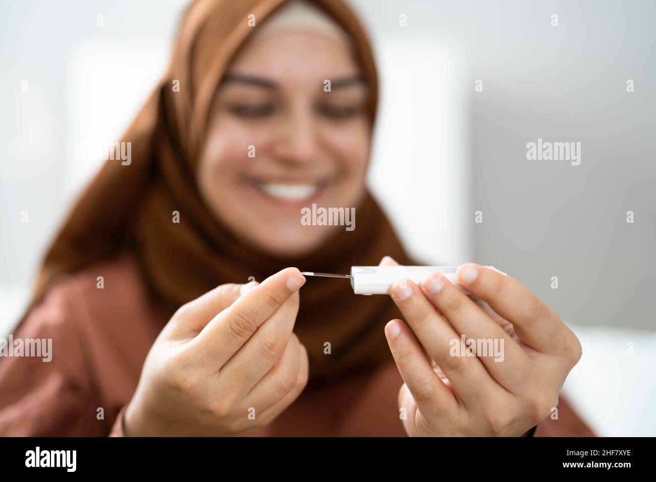 Diabetes patient hi-res stock photography and images - Alamy