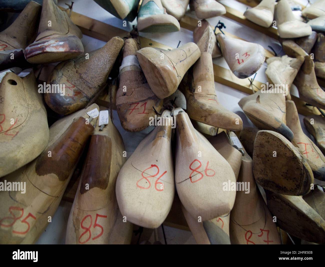 Shoe lasts, Italy, cobbler, wood, shoemaking Stock Photo - Alamy