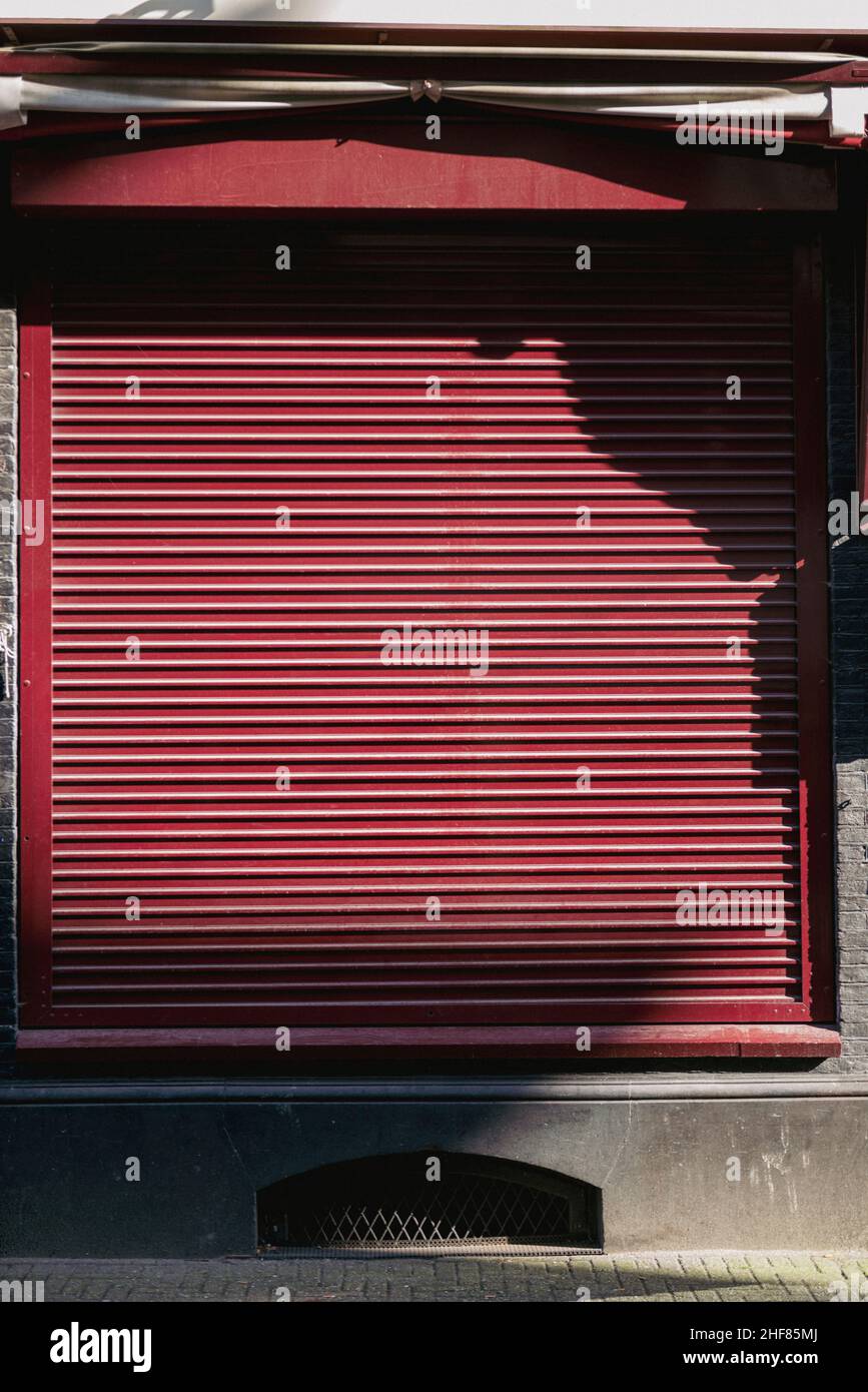 closed shop, shutter Stock Photo - Alamy