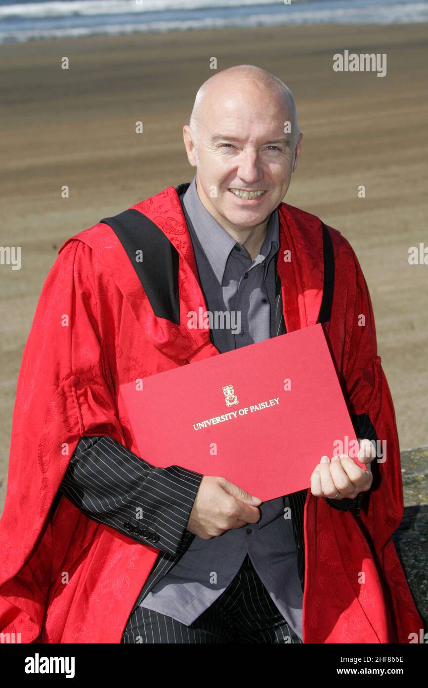 Former ultravox singer hi-res stock photography and images - Alamy