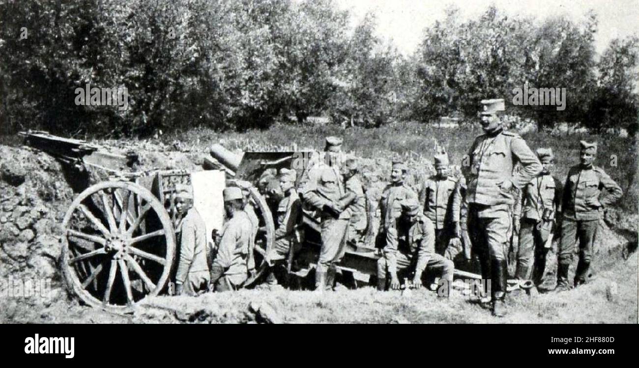 Schneider-Canet 120 mm howitzer Stock Photo - Alamy