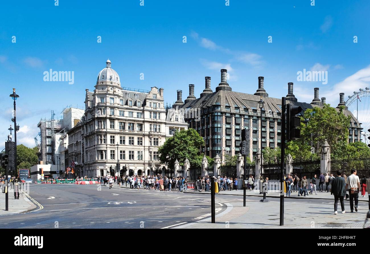 London, one of the most important and visited capitals in the world ...