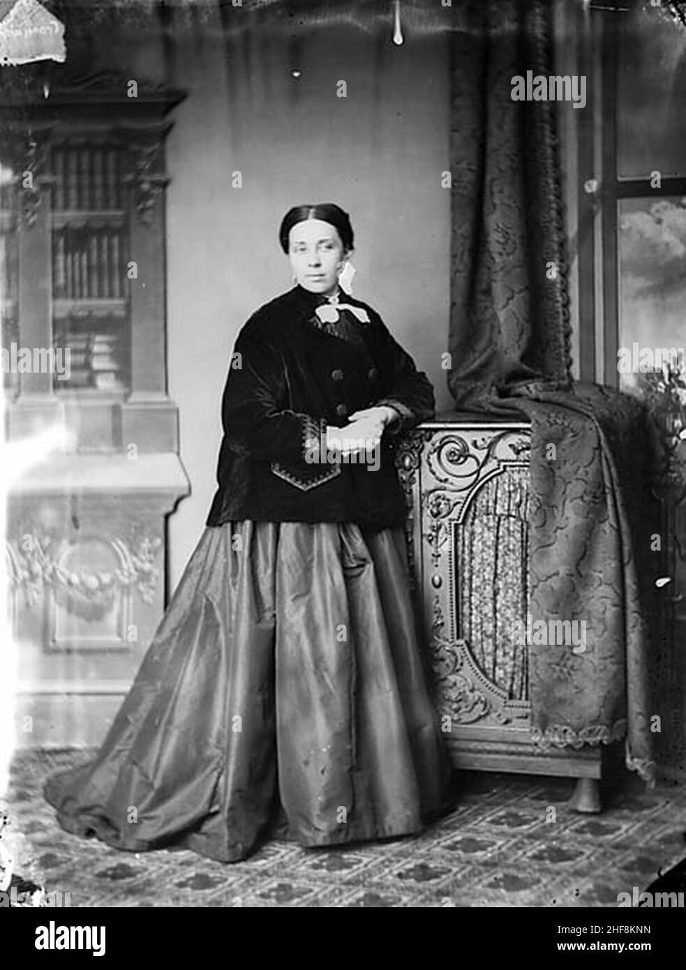 Sarah jane Black and White Stock Photos & Images - Alamy