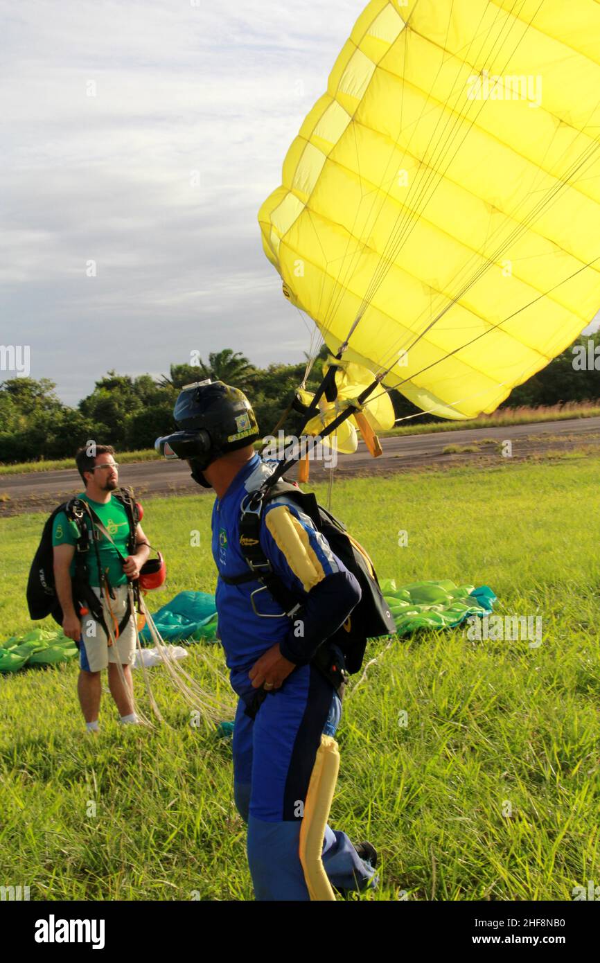 Skydiving in brazil hi-res stock photography and images - Alamy