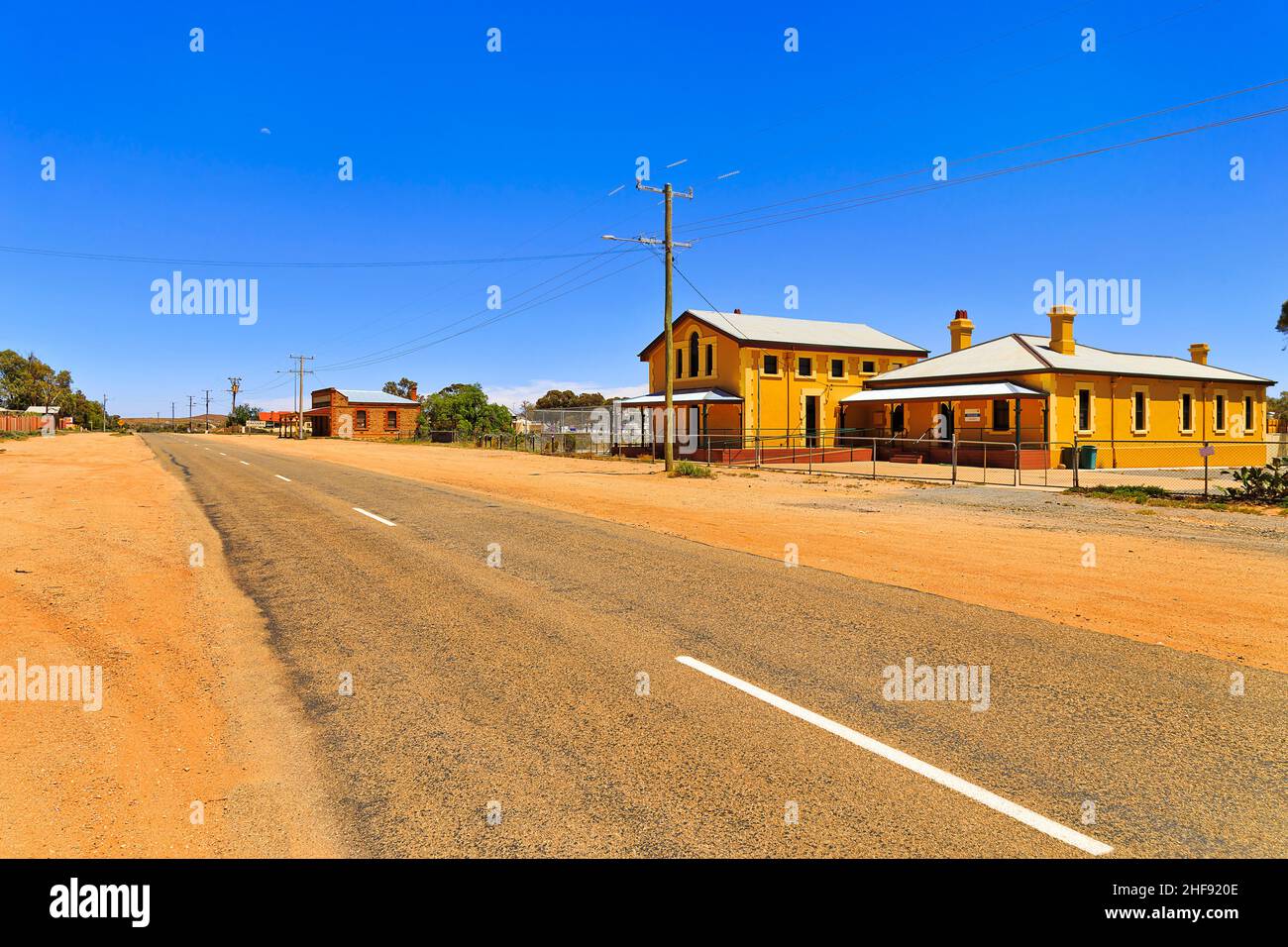 Abandoned ghost town Silverton of old silver mine in Australian outback ...