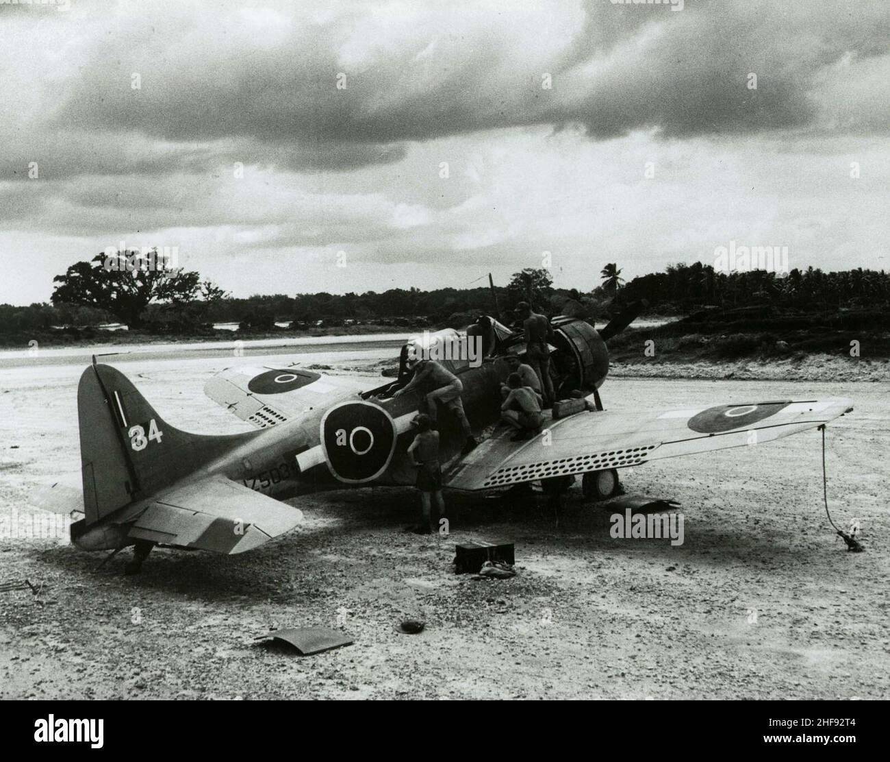 SBD-4 RNZAF Espiritu Santo 1943 Stock Photo - Alamy