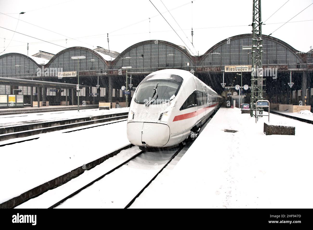 Blurred highspeed train hi-res stock photography and images - Alamy