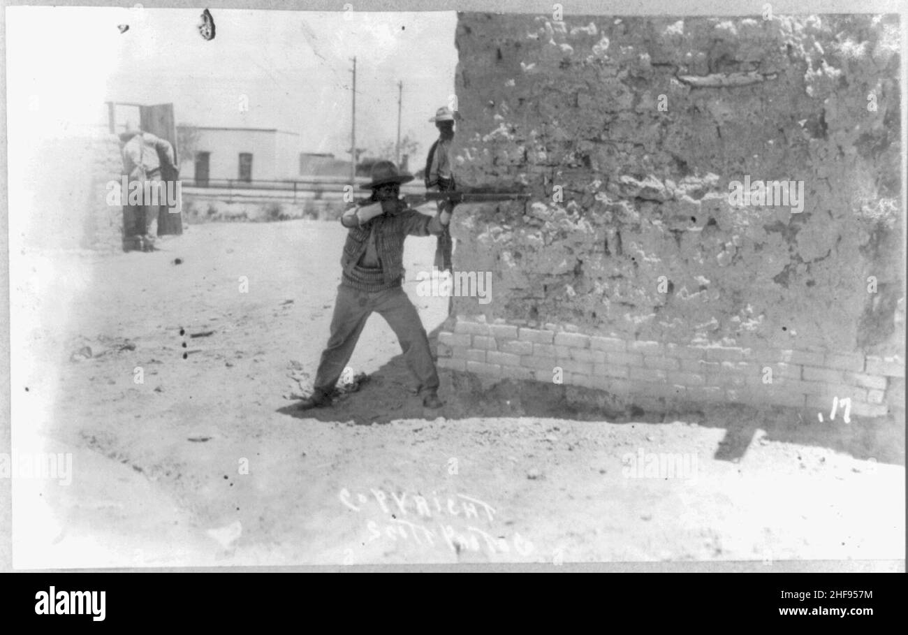 Scenes during and after battle of Juarez, Mexico- Insurrecto firing ...