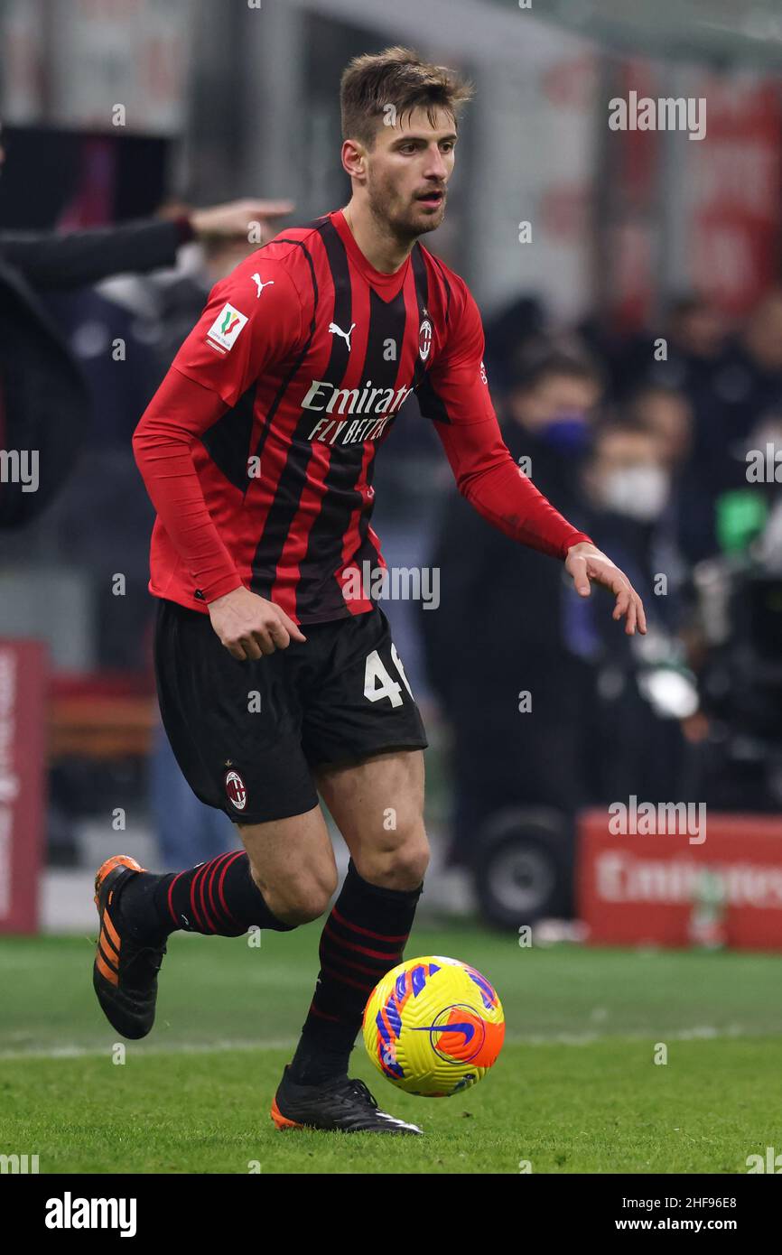 Matteo gabbia of ac milan hi-res stock photography and images - Alamy