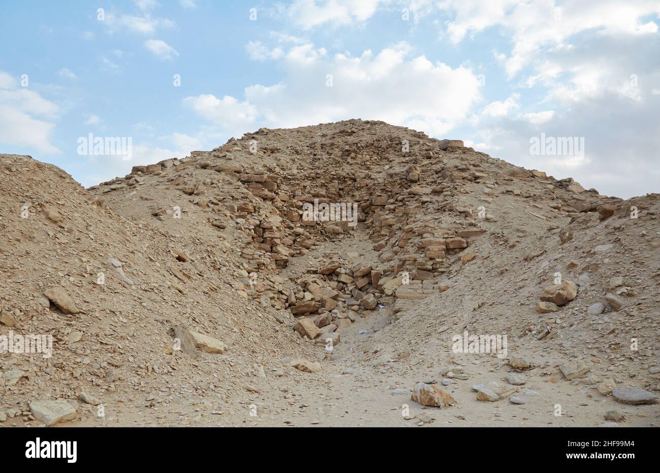 The 5th Dynasty Pyramid of Nyussere at Abu Sir, Egypt Stock Photo - Alamy