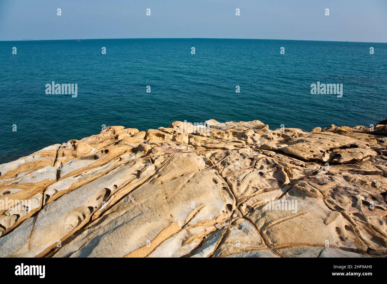 beautiful stones, rocks in sunlight with interresting harmonic ...