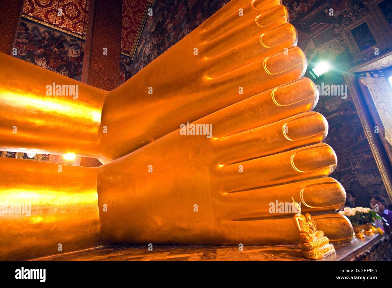 Buddhist shrine feet buddha hi-res stock photography and images - Alamy
