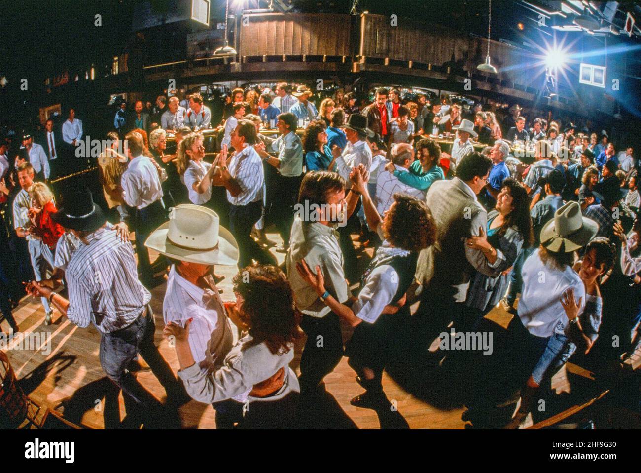 Couples dance at a Western-style bar in Tustin, CA Stock Photo - Alamy