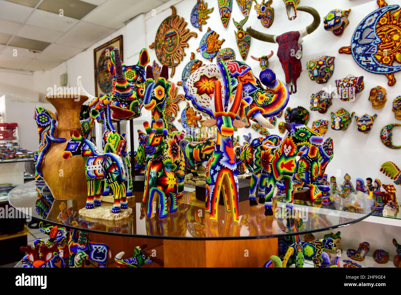 Mexican shop front hi-res stock photography and images - Alamy