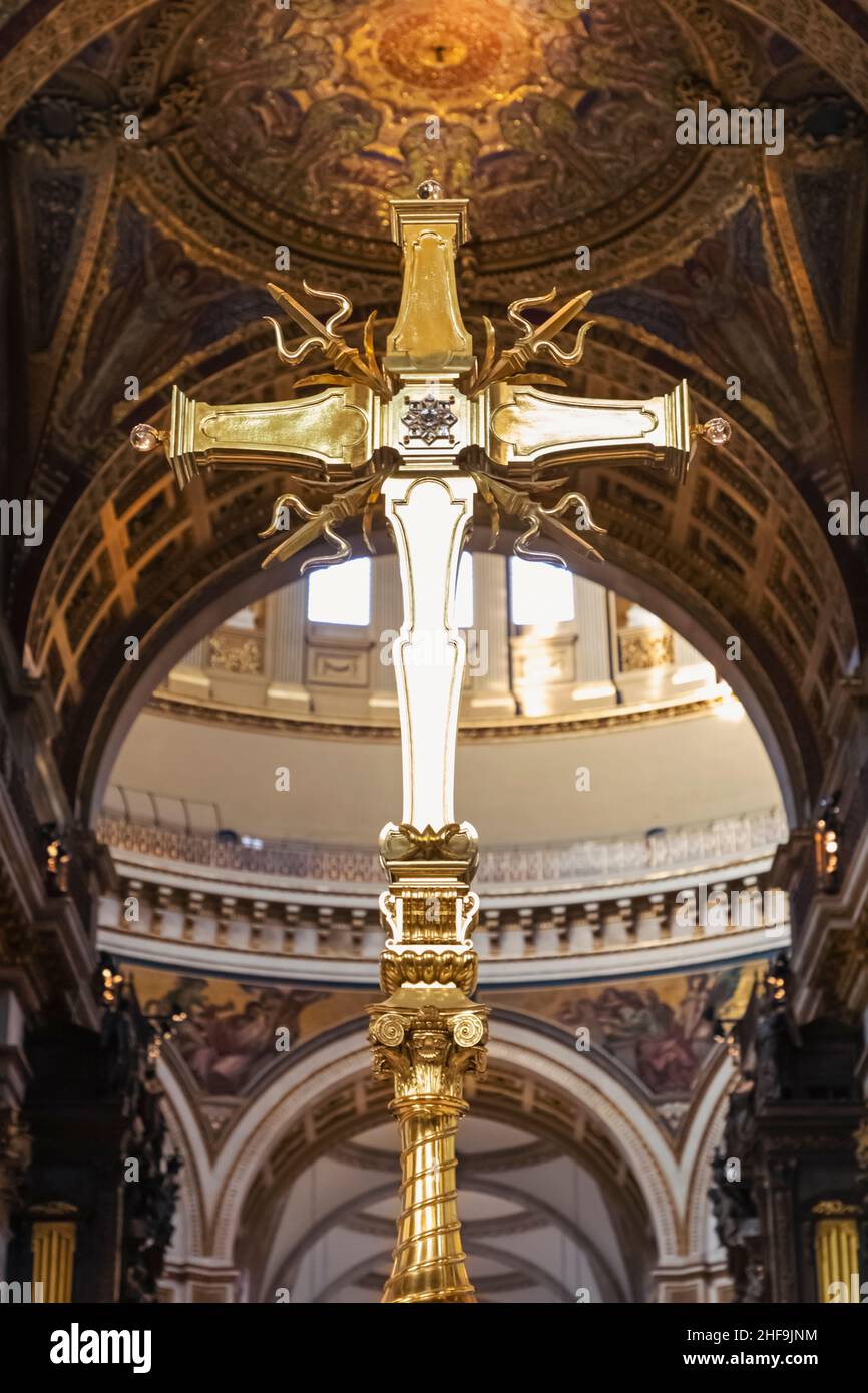 England, London, St. Paul's Cathedral, The High Cross Stock Photo - Alamy