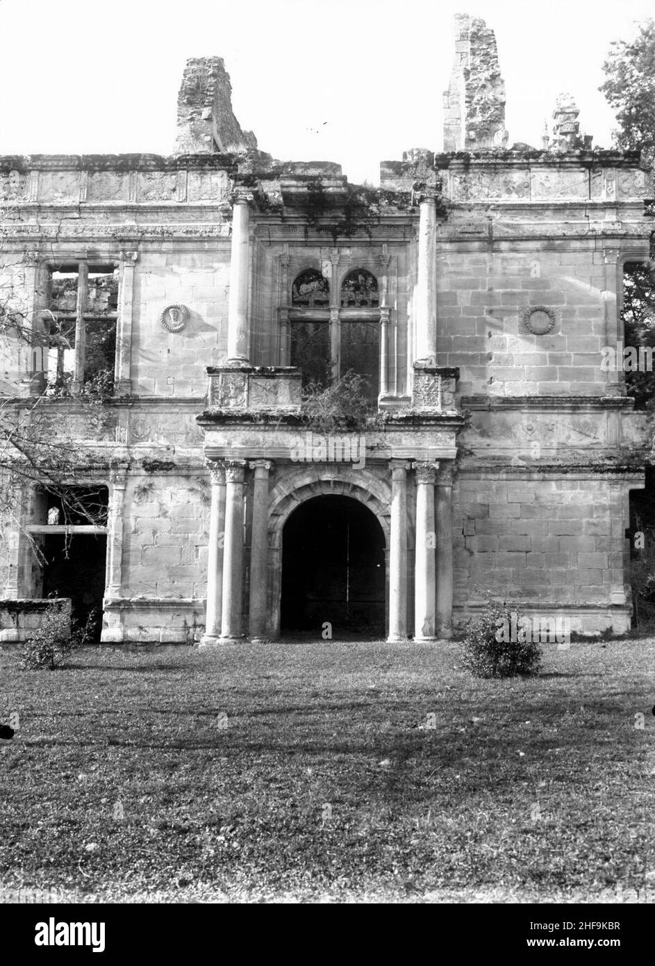 Schloss Assier Portal 1899 Stock Photo - Alamy