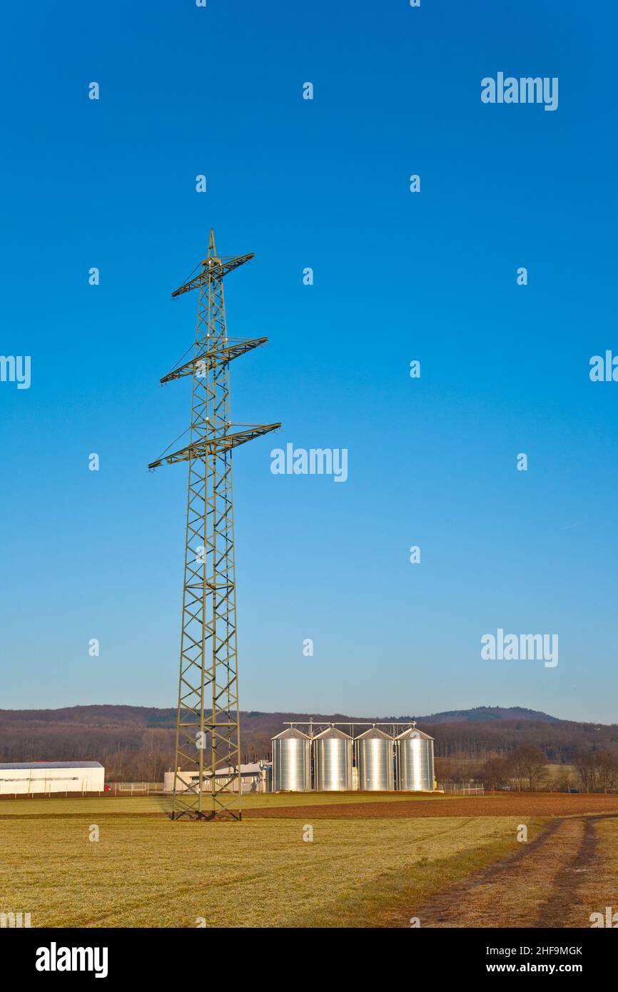 Tower silver wire hi-res stock photography and images - Alamy