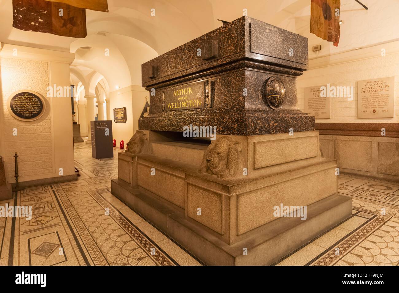 England, London, St. Paul's Cathedral, The Crypt, Tomb of Arthur ...