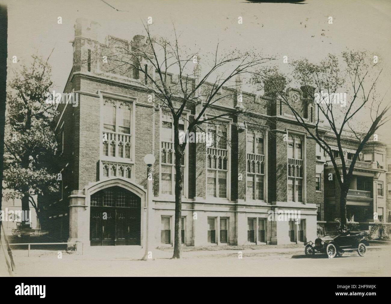 School building, Chicago, early 20th century Stock Photo - Alamy