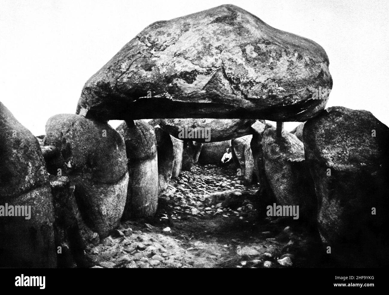 Schuchhardt Großsteingrab Drouwen Stock Photo - Alamy