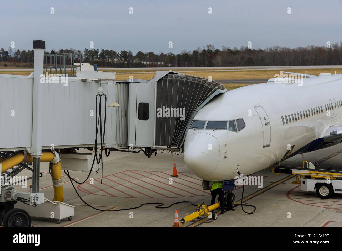 Preparation of the airplane before flight on aircraft with airport ...