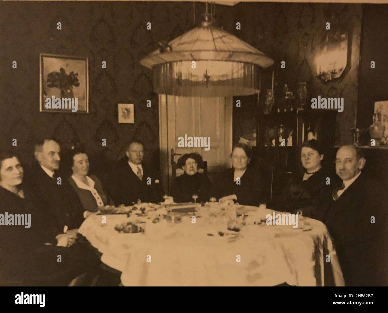 Schwerin and Freudenberg family at the dinner table circa 1920 Stock ...