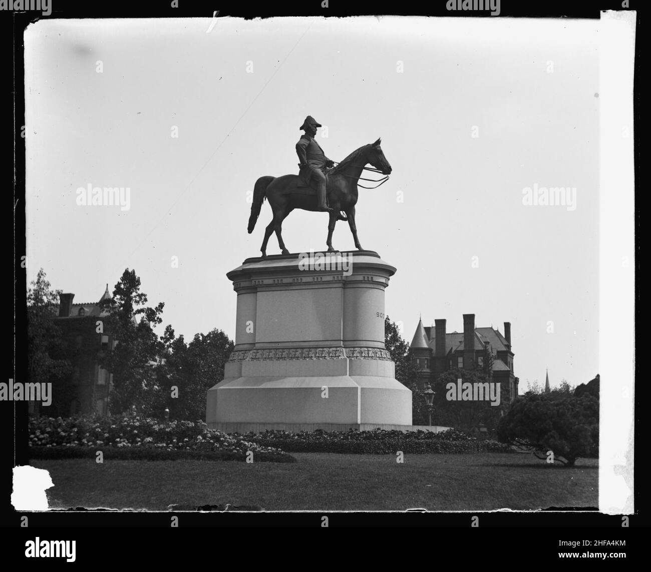 Scott circle hi-res stock photography and images - Alamy