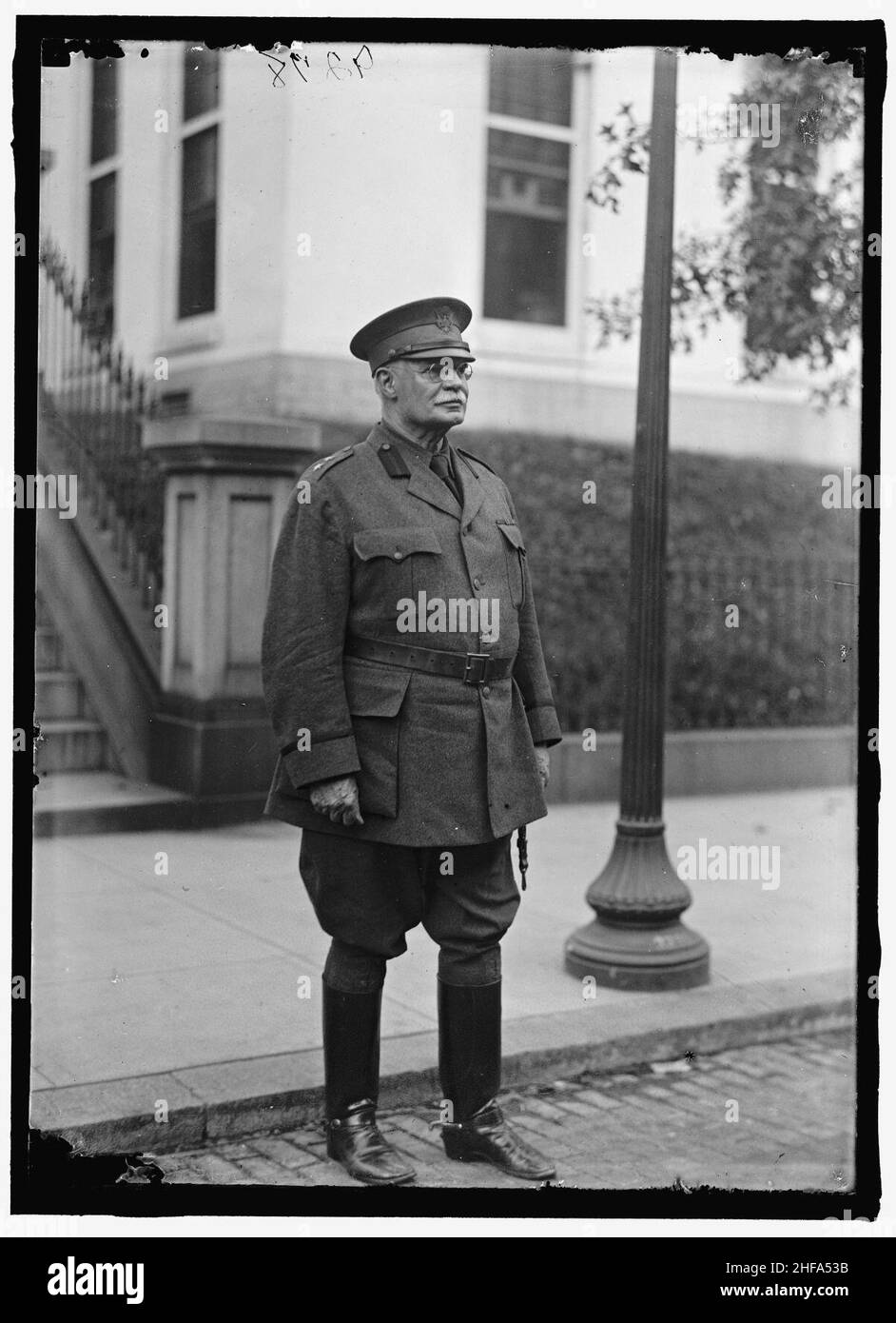 SCOTT, HUGH L. MAJOR GENERAL, U.S.A., CHIEF OF STAFF. LEAVING WHITE ...