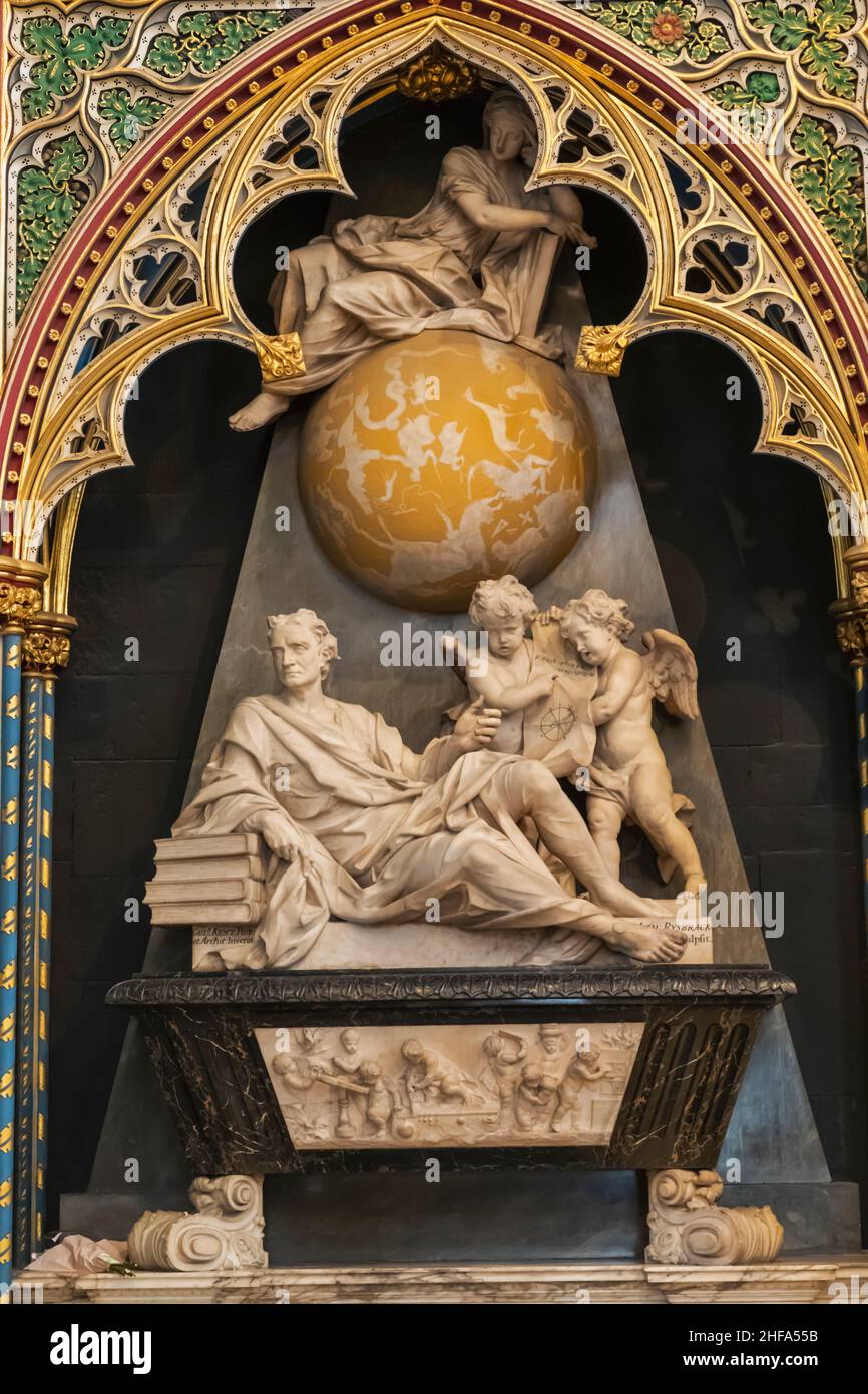 England, London, Westminster Abbey, Memorial Statue of Isaac Newton ...