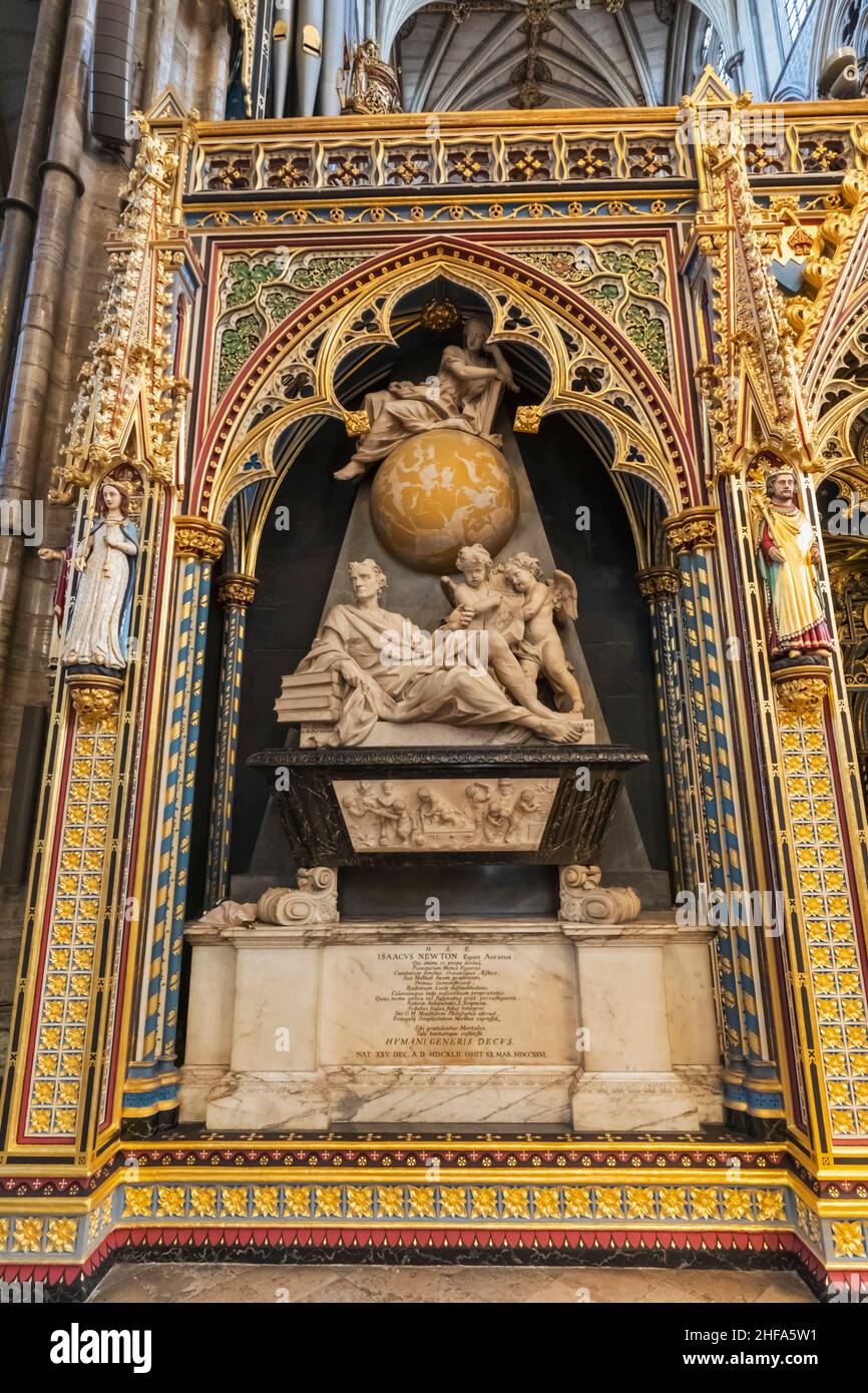 England, London, Westminster Abbey, Memorial Statue of Isaac Newton Stock Photo - Alamy