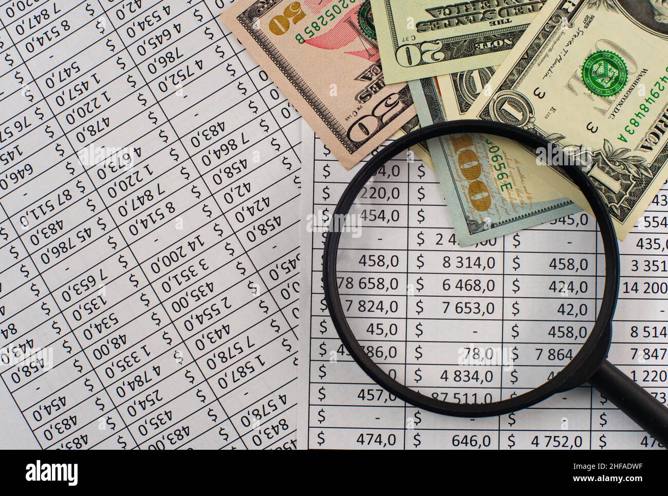 Diagram of 100 dollars hi-res stock photography and images - Alamy