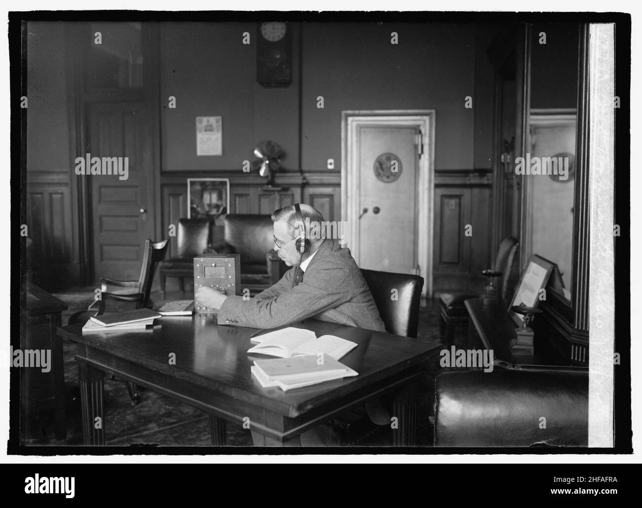 Radio 3 Black and White Stock Photos & Images - Alamy