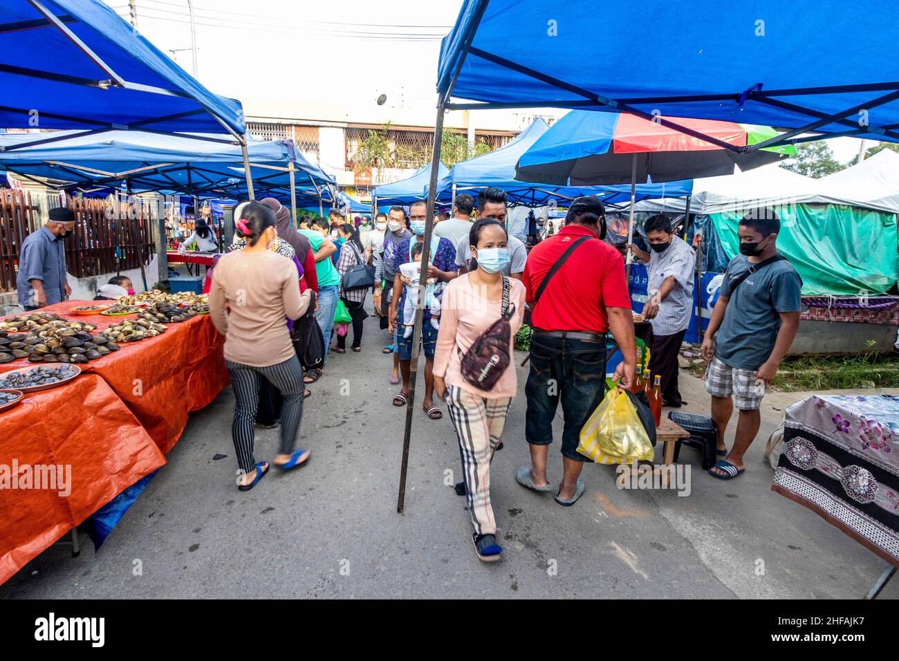 Kinarut market Sabah Borneo Malaysia Stock Photo - Alamy