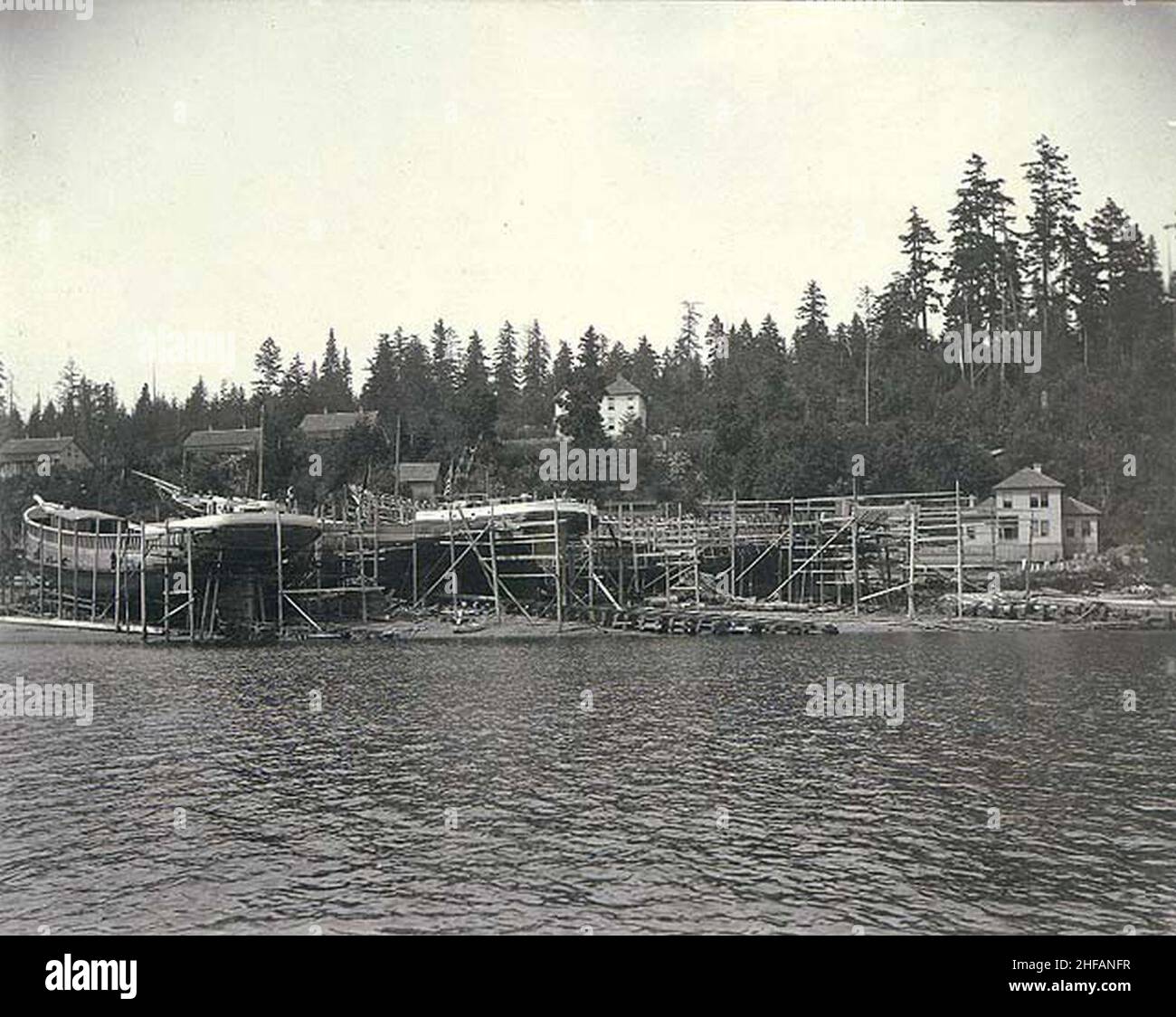 Schooners WILLIAM H SMITH, WINSLOW, and LOTTIE BENNETT under ...