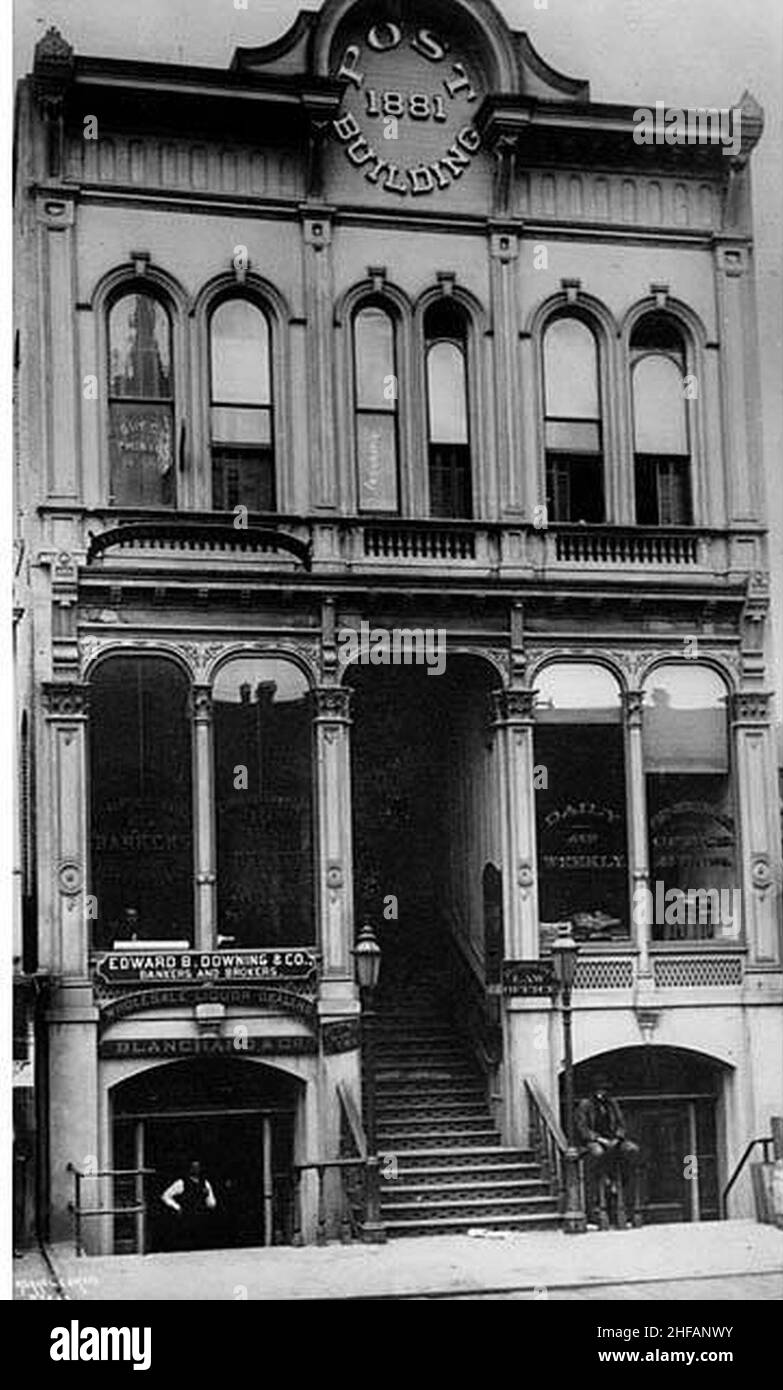 Yesler building hi-res stock photography and images - Alamy