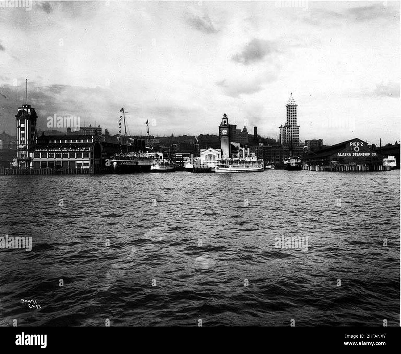 Seattle waterfront from Elliott Bay Stock Photo - Alamy