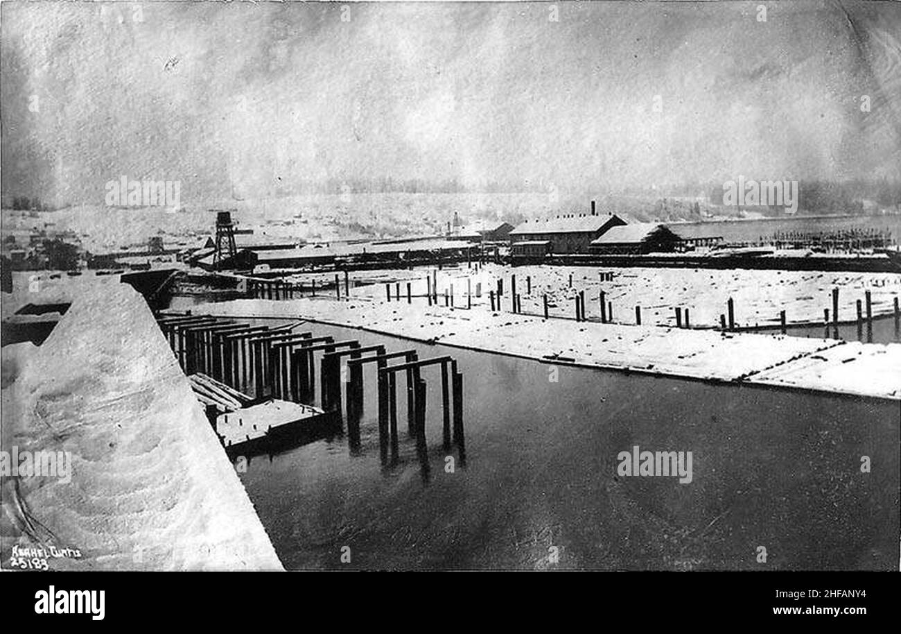 Seattle waterfront in the snow Stock Photo - Alamy