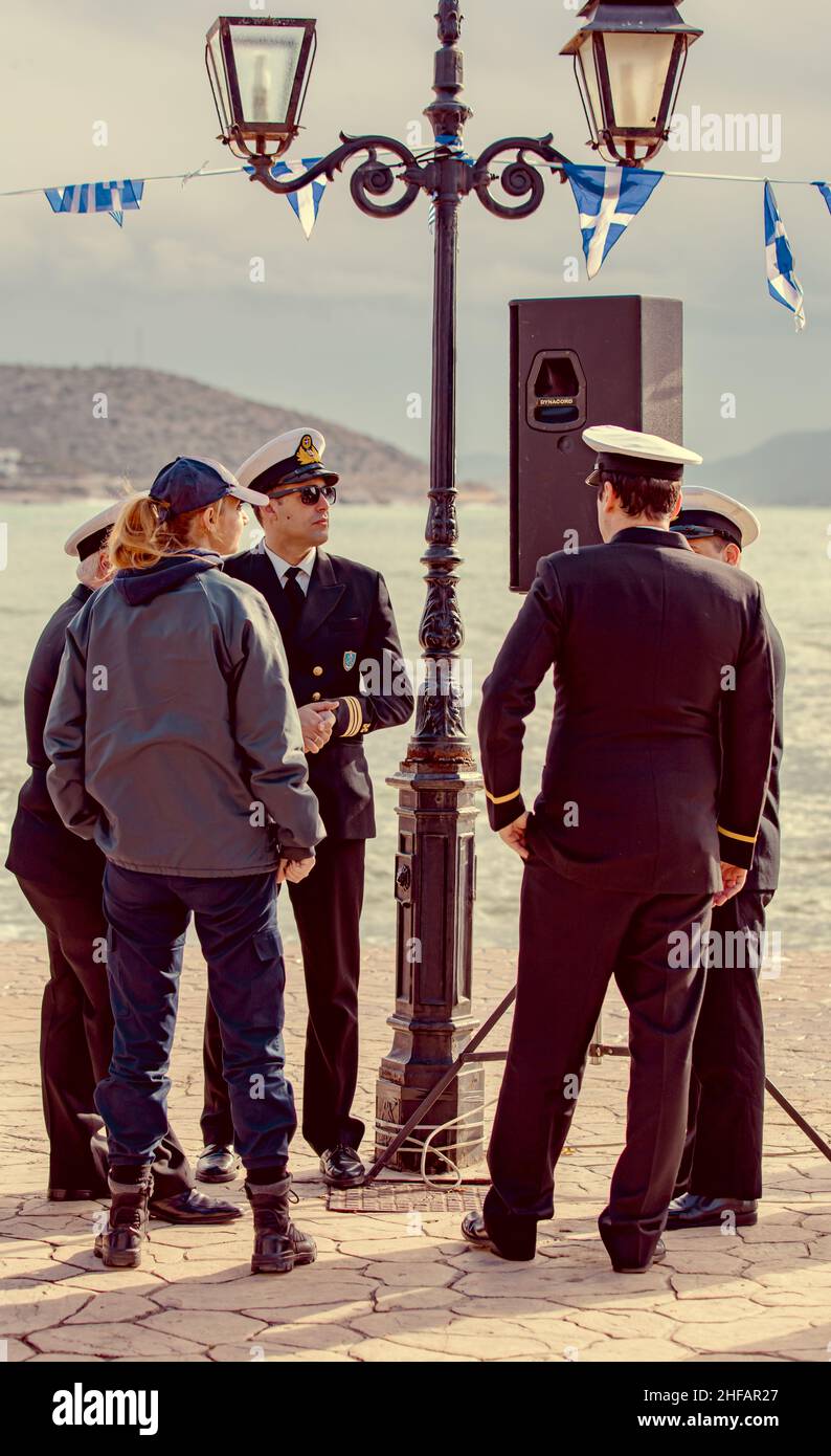 Greek police officers hi-res stock photography and images - Alamy