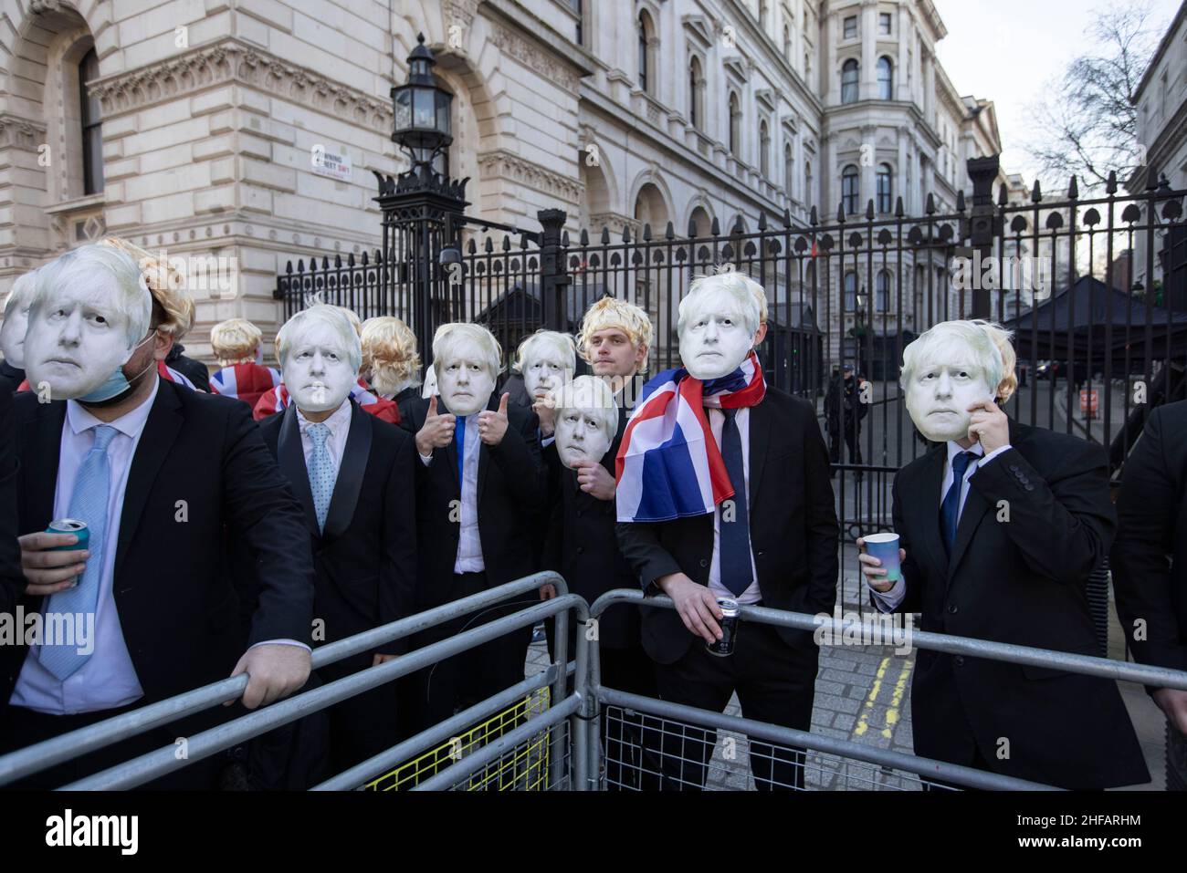 Boozy gathering hi-res stock photography and images - Alamy