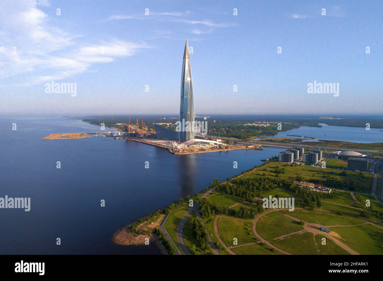 High rise building st petersburg hi-res stock photography and images ...