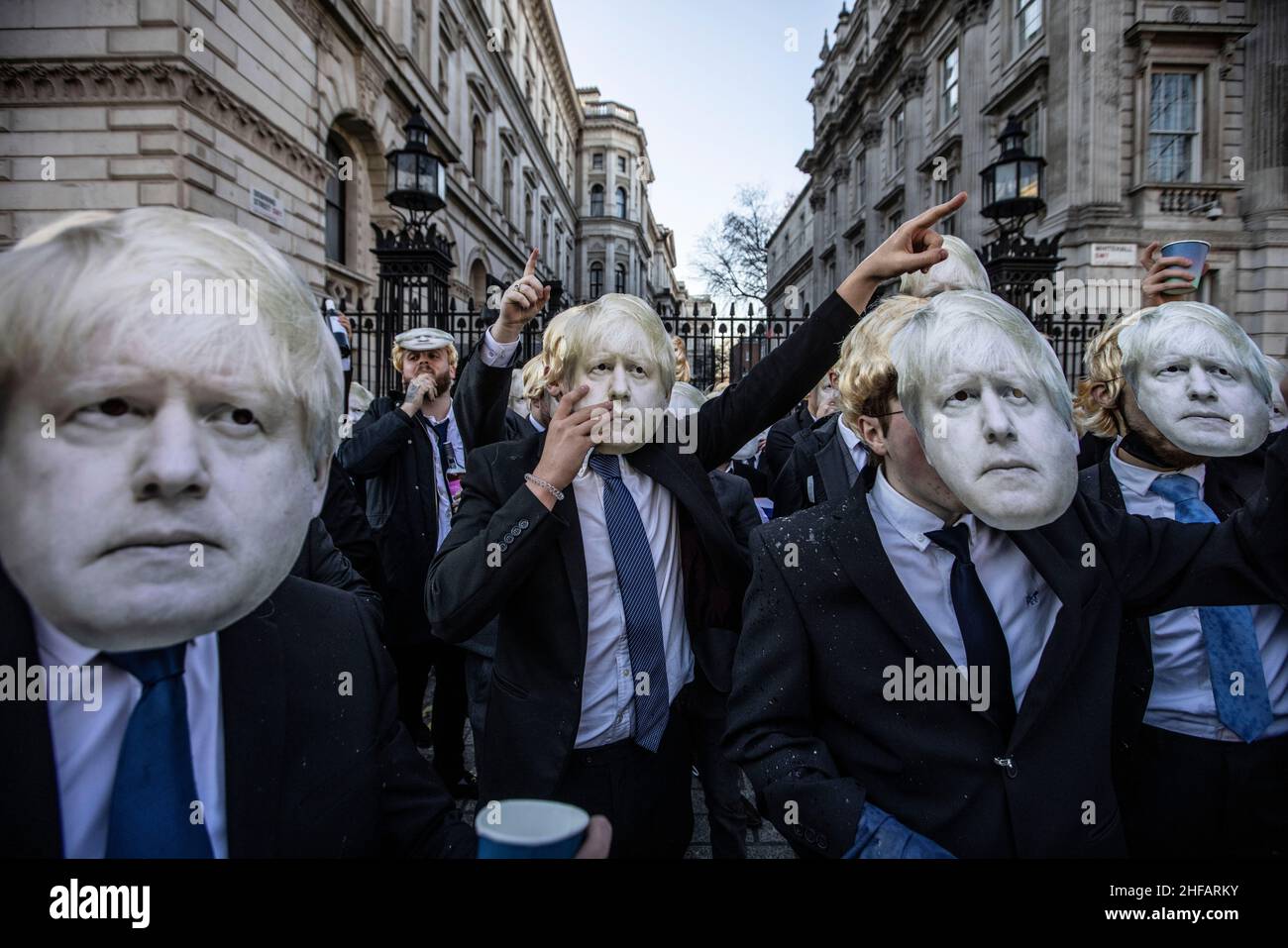 Boris partygate flash mob hi-res stock photography and images - Alamy