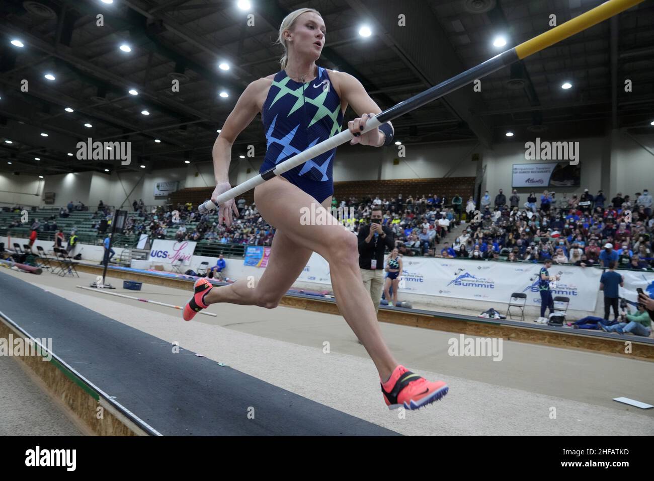 Katie Nageotte wins the elite women's competition at 15-1 1/4 (4.60m ...