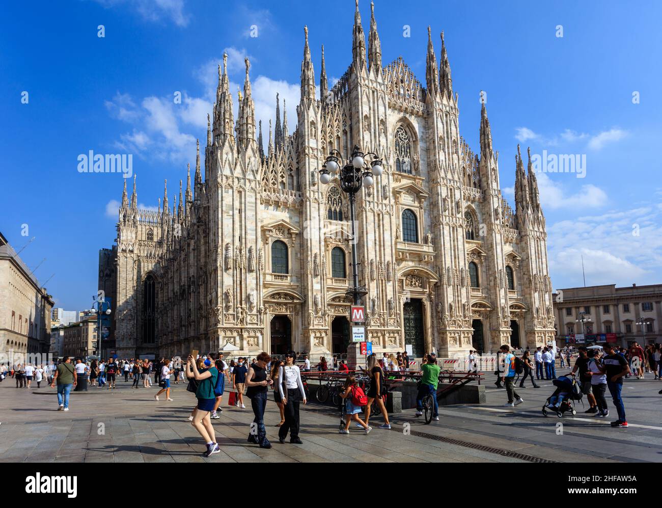 Gothic architecture in italy hi-res stock photography and images - Alamy