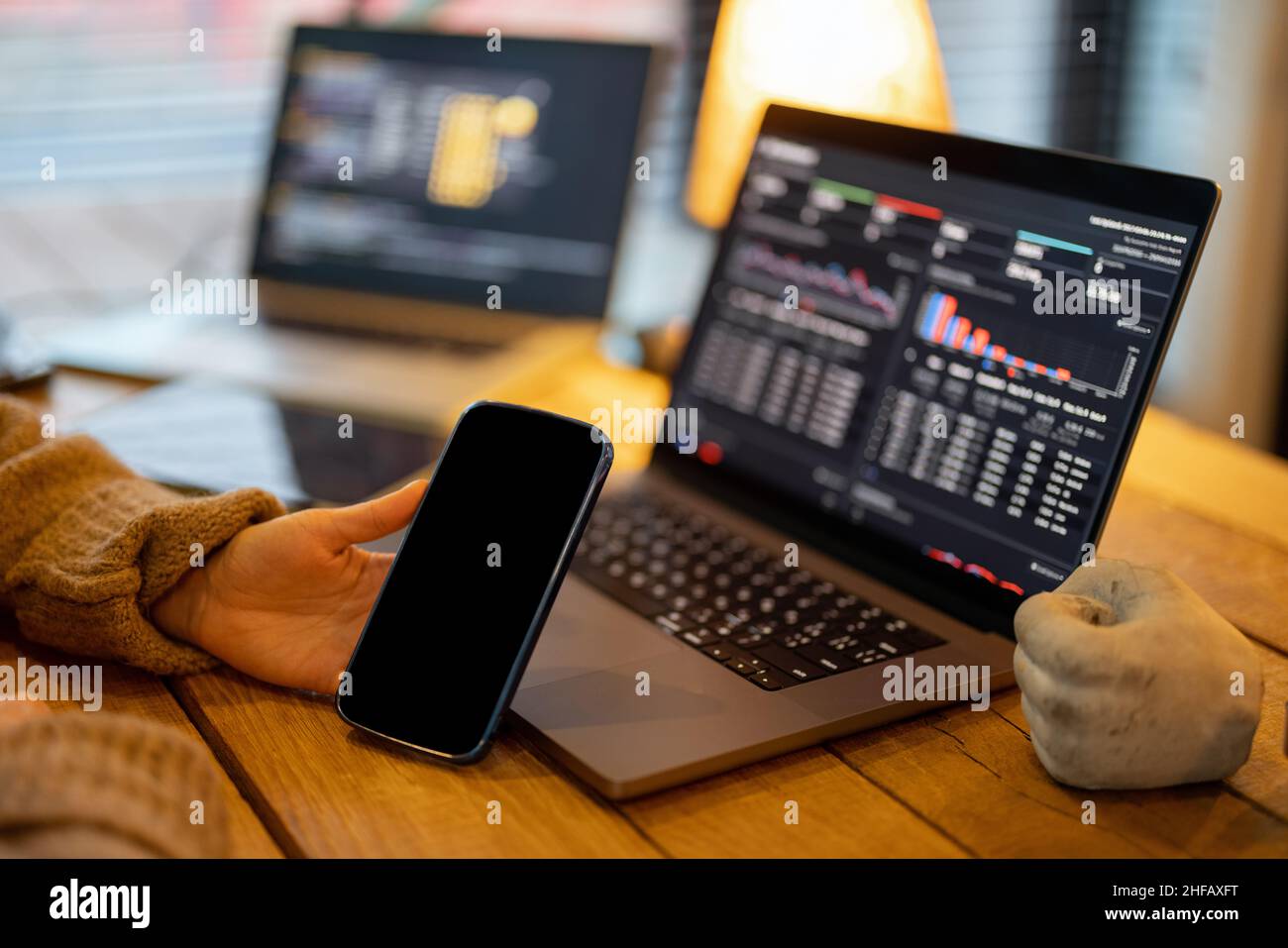 Empty space programmer hi-res stock photography and images - Alamy