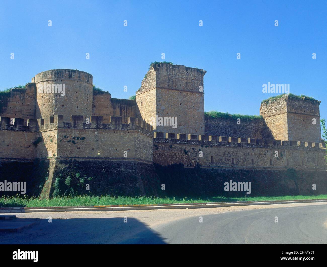 MURALLA ARABE DE NIEBLA - SIGLO XII - FOTO AÑOS 80. Location: CASTILLO ...