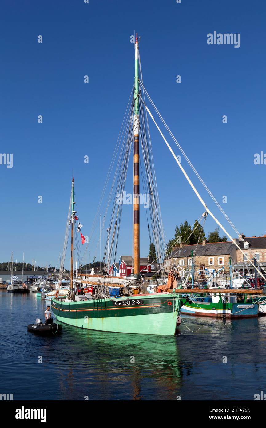 The Port of Paimpol in the heart of the city. Brittany, Cotes-d'Armor ...