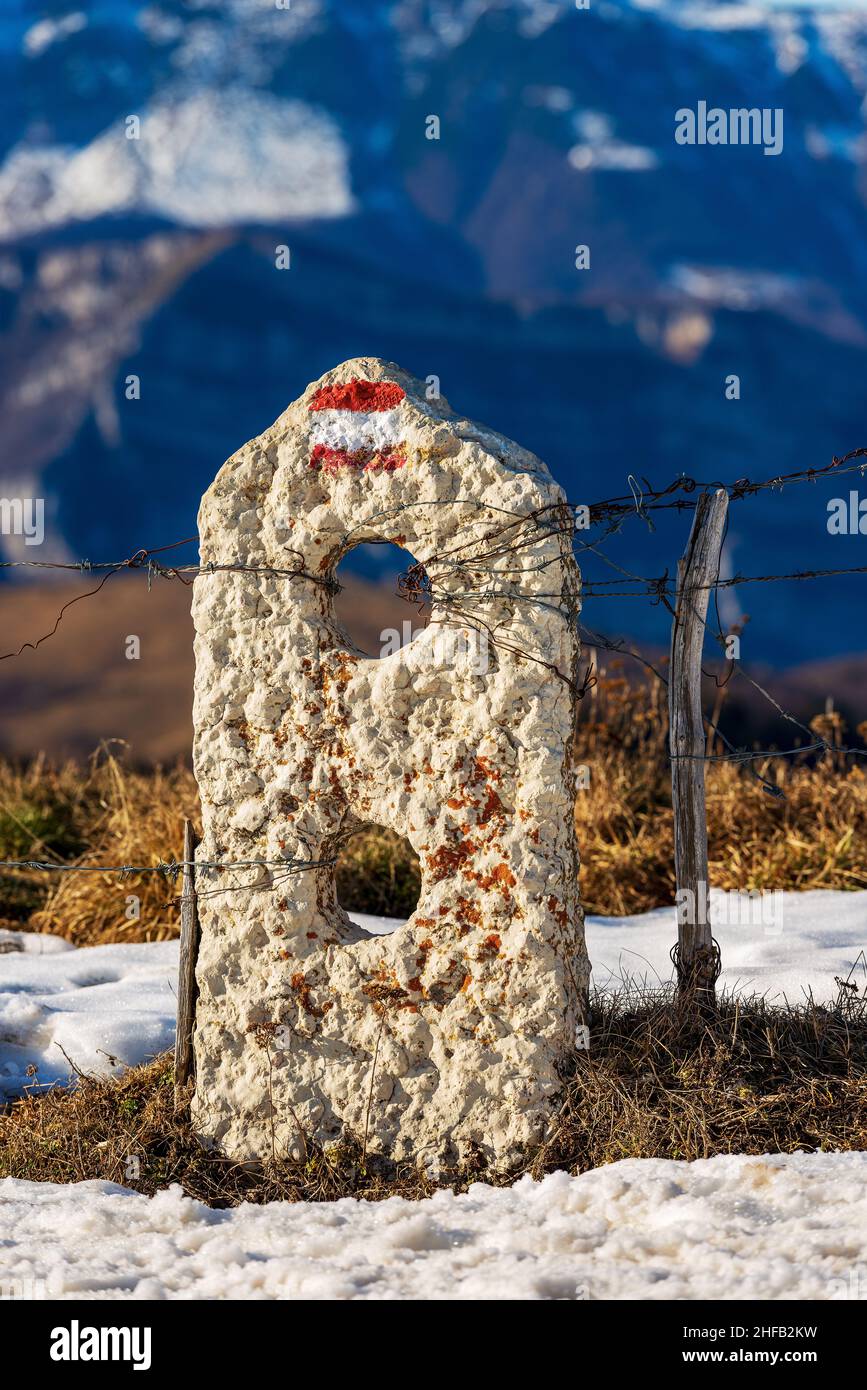Red and White Trail Sign (Trail Marker) painted on a typical sandstone ...