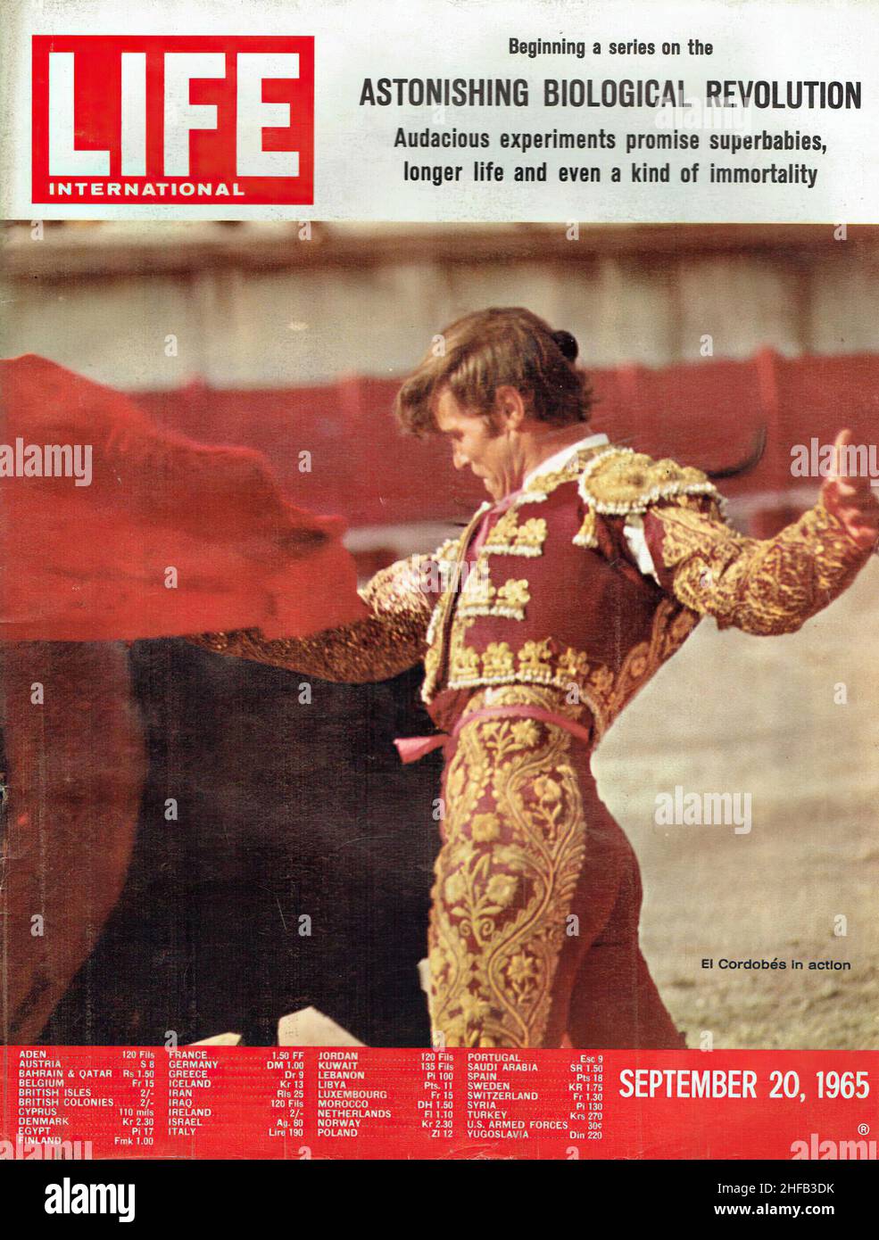 Life magazine cover 1965 hi-res stock photography and images - Alamy