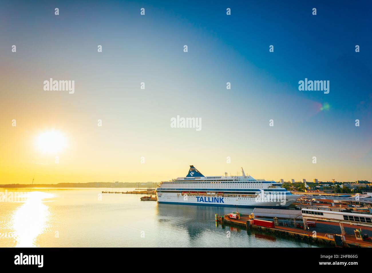 Early modern navigation hi-res stock photography and images - Alamy